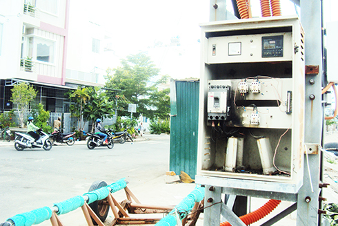 Cần đậy nắp hộp điện - Báo Khánh Hòa điện tử