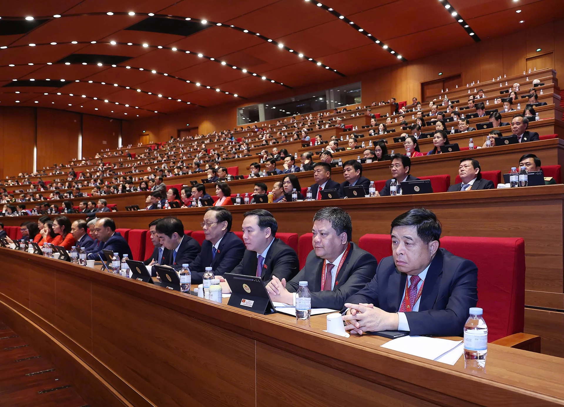 14th National Party Congress enters third official working day - Báo ...