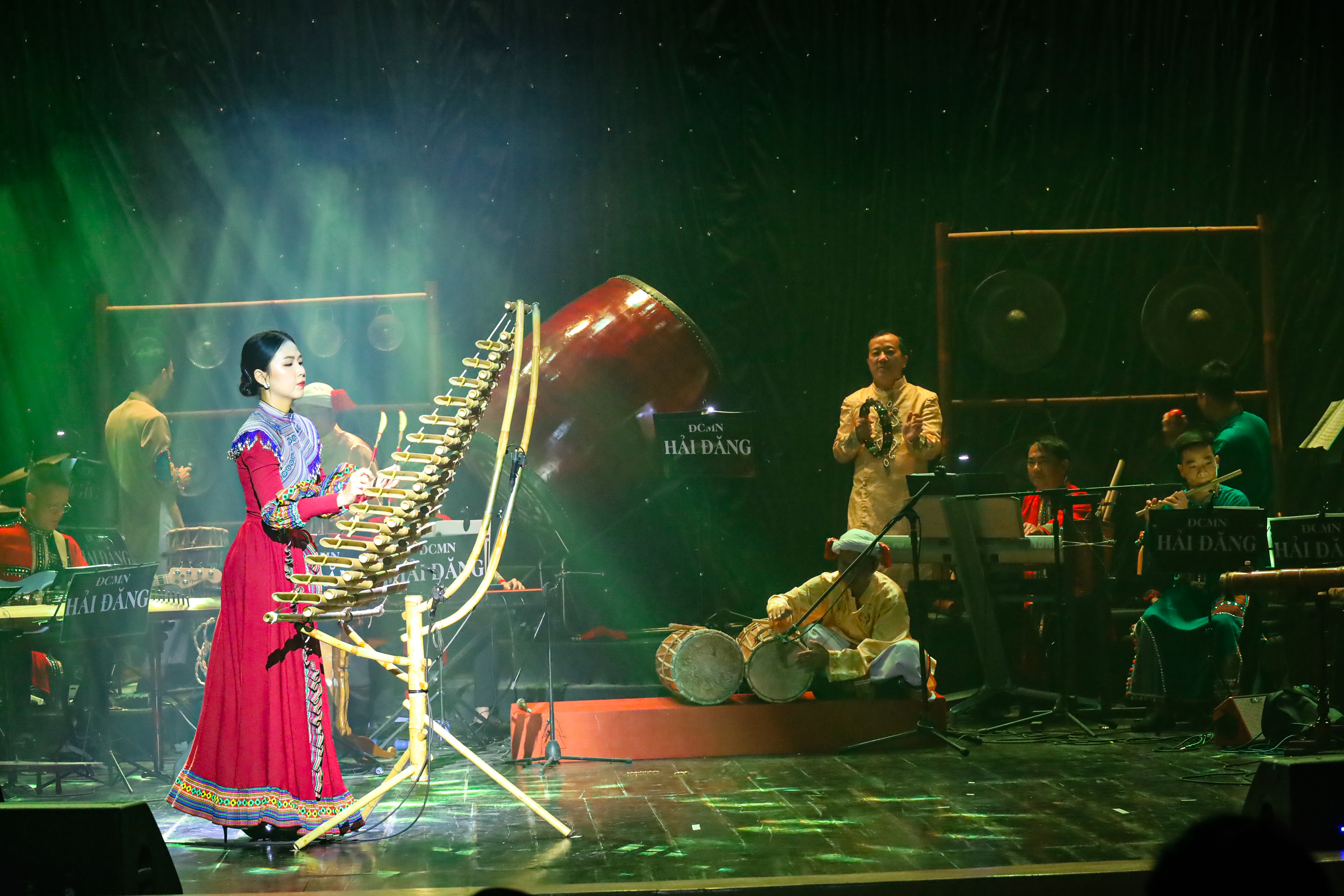 Diễn báo cáo chương trình Khúc vỹ thanh từ đất - Báo Khánh Hòa điện tử