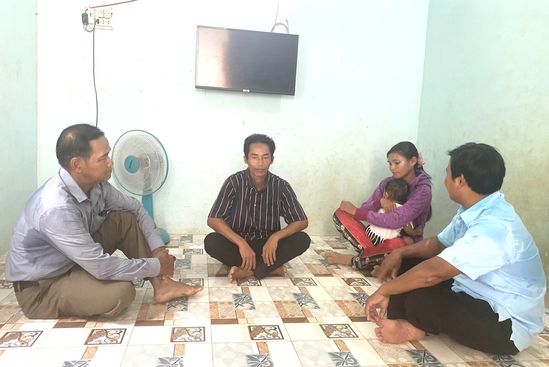 Cam Lâm: Phát huy vai trò người có uy tín trong giảm thiểu tảo hôn, hôn ...