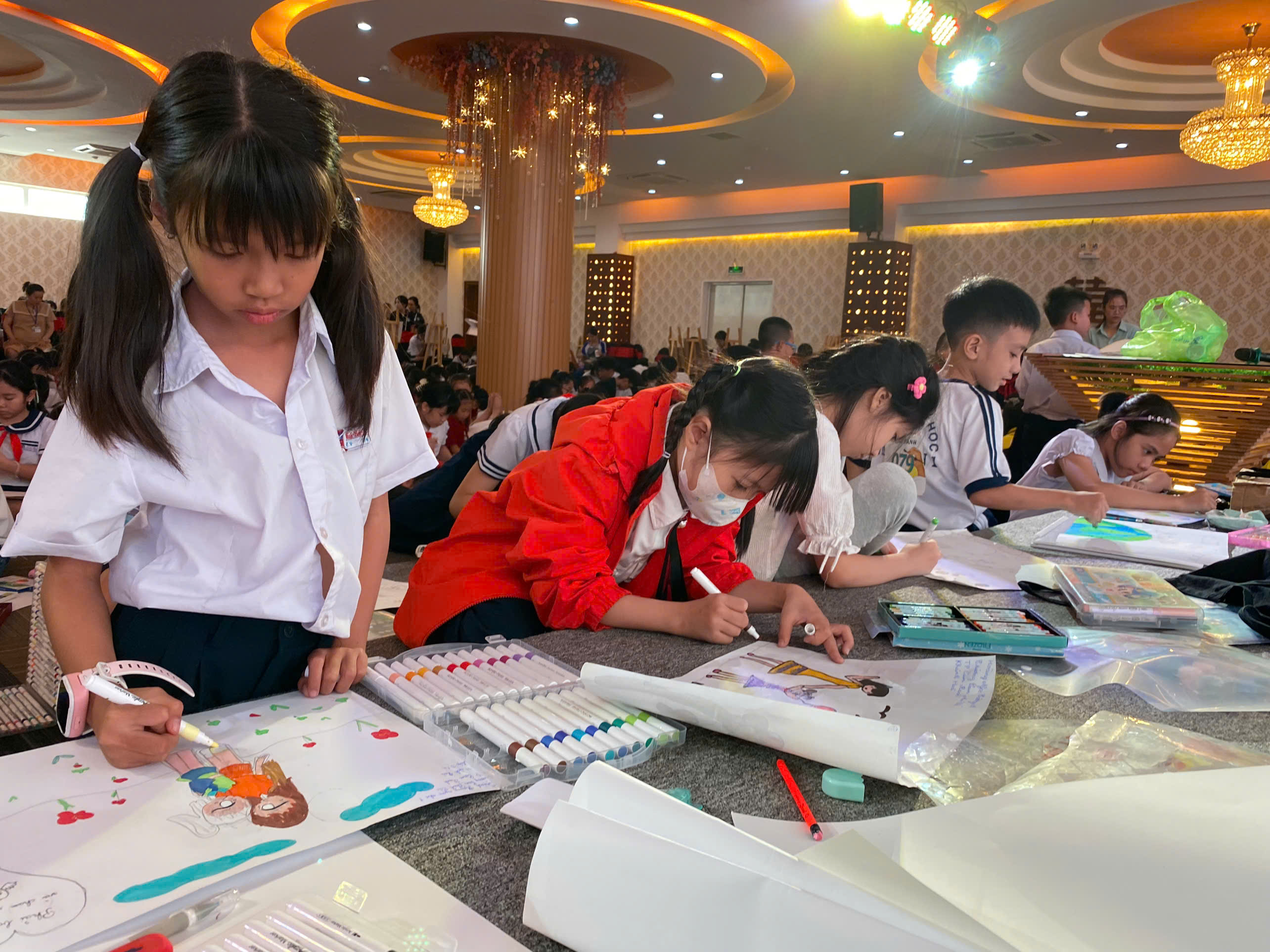 Tăng cường truyền thông, nâng cao vị thế trẻ em gái - Báo Khánh Hòa điện tử