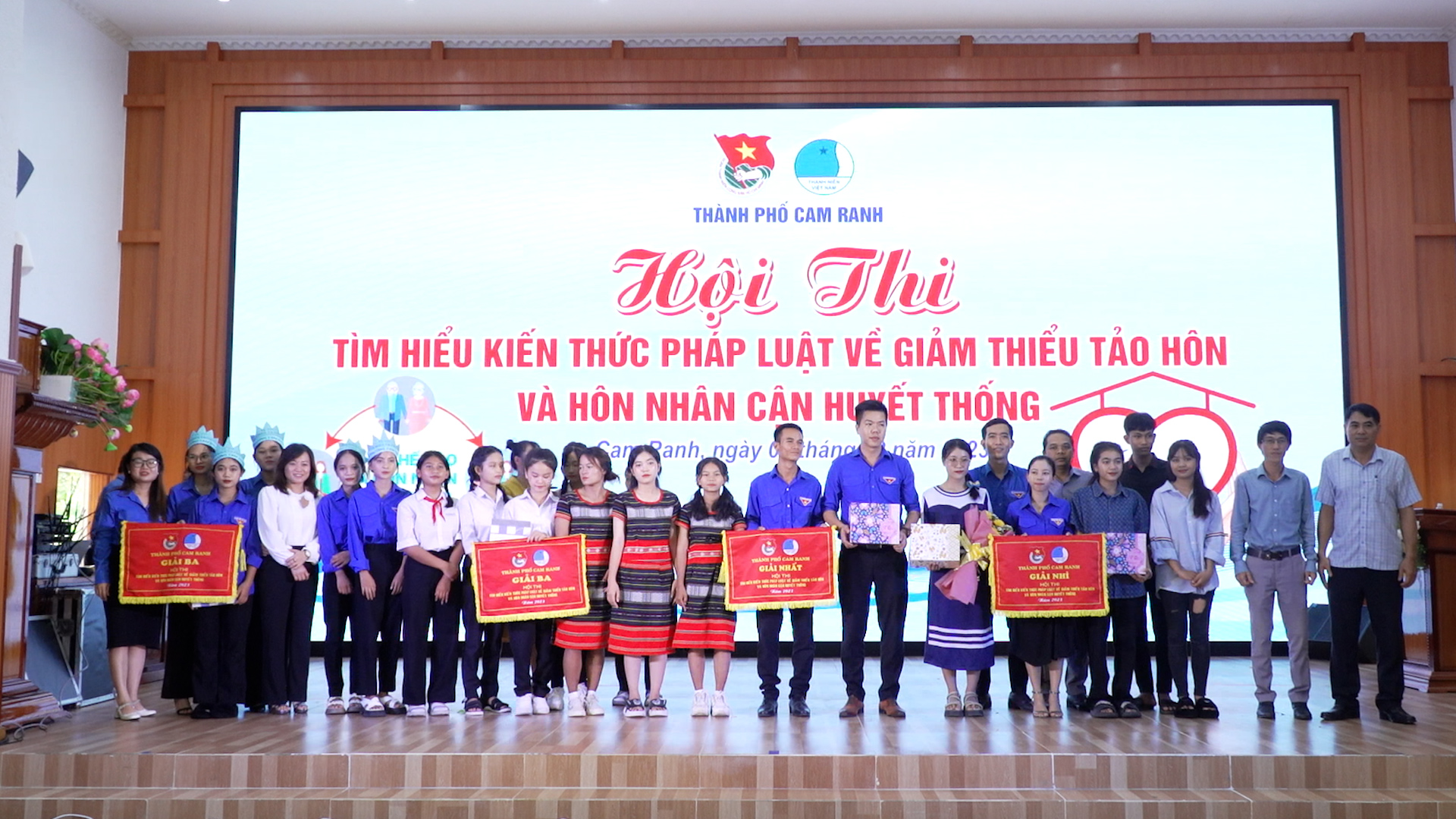 Cam Ranh: 4 đội thi tìm hiểu pháp luật về tảo hôn và hôn nhân cận huyết ...