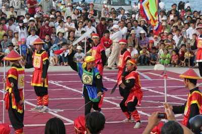 Impressive human chess match - Báo Khánh Hòa điện tử