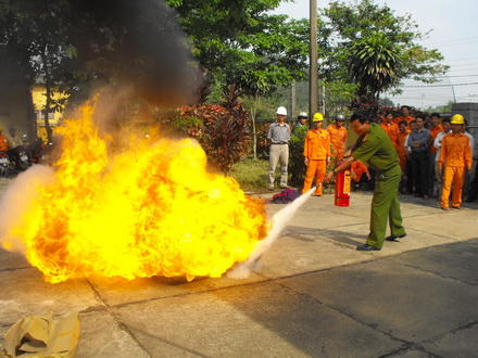 Fire and explosion control boost by year's end - Báo Khánh Hòa điện tử