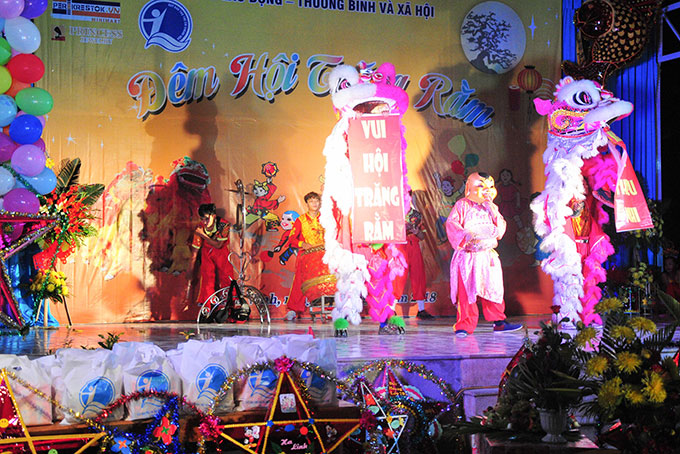 Moon Festival celebration for kids - Báo Khánh Hòa điện tử